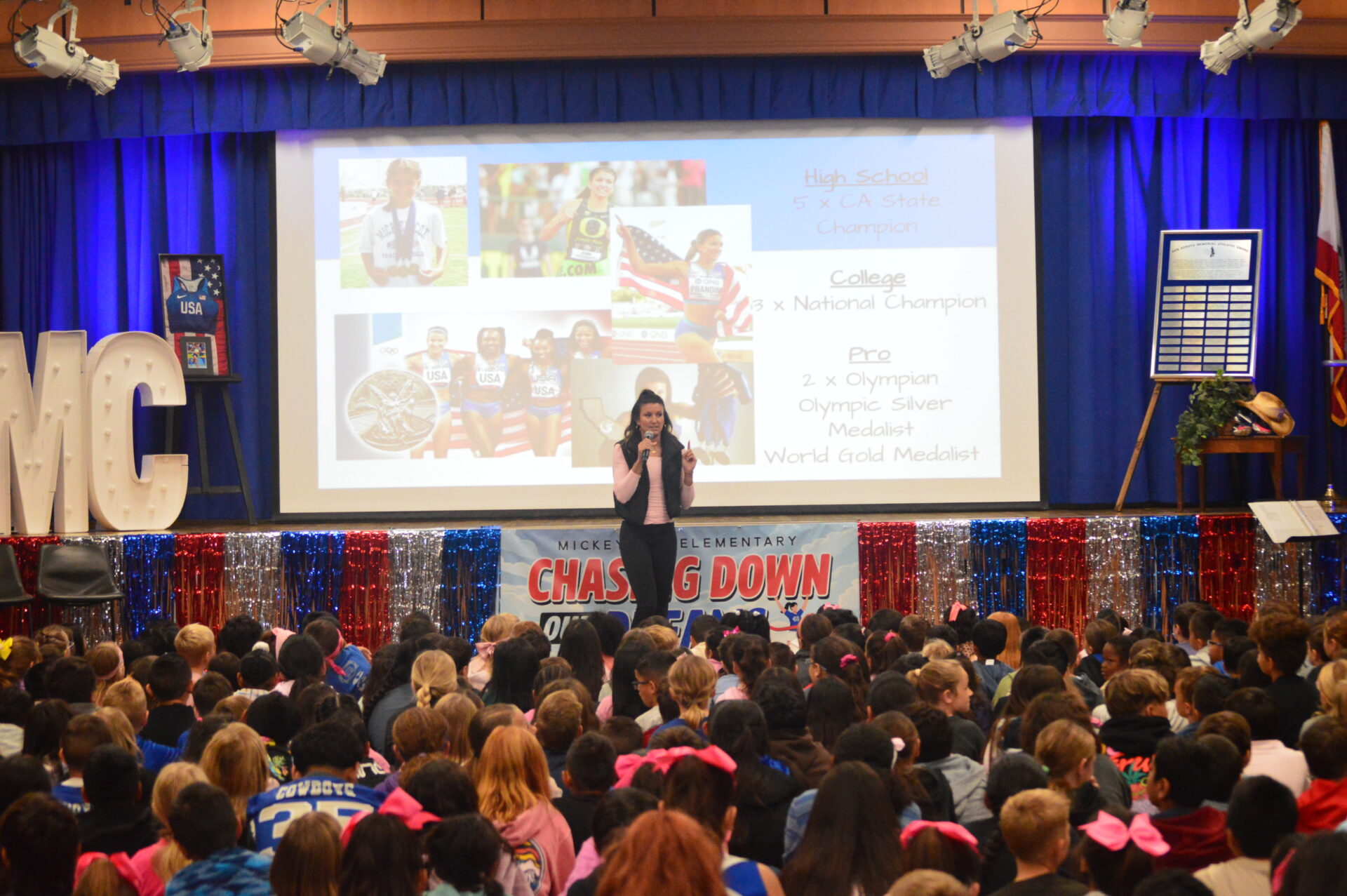 Jenna Prandini debuts ‘Clovis on Tour’ and gifts books to third graders ...